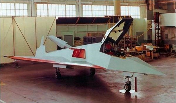 Lockheed Experimental Stealth-Tactical (XST) / Have Blue – All Aero