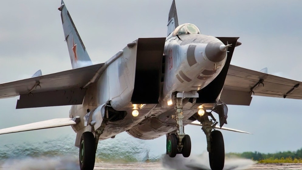 Mikoyan-Gurevich E-266 / MiG-25 – All Aero