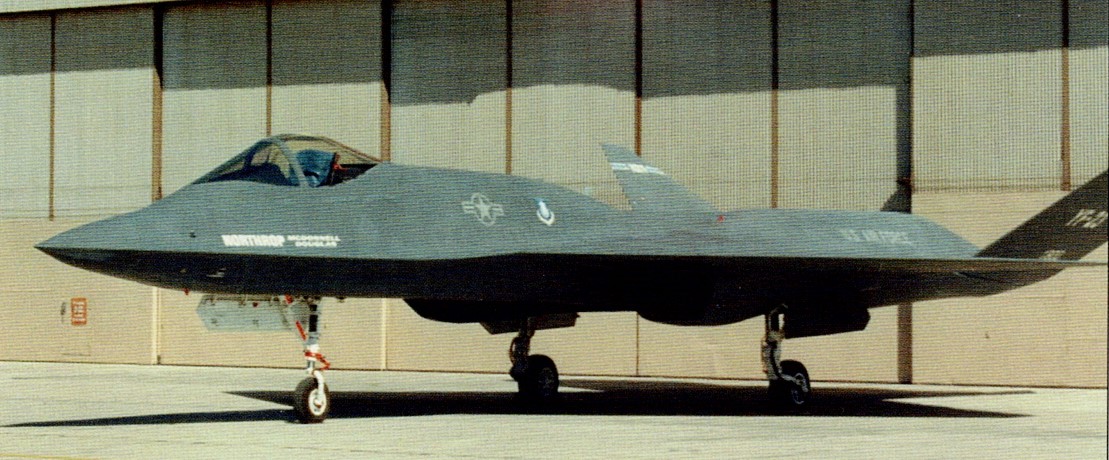 Northrop F-23 Black Widow II / Northrop/McDonnell Douglas YF-23 Black ...
