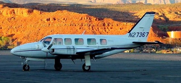 Piper PA-31 Navajo / Chieftain / Embraer EMB-820 / Schafer Comanchero ...