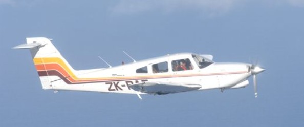 Piper PA-28R Arrow / Embraer EMB-711 Corisco / Chincul PA-28 Cherokee ...