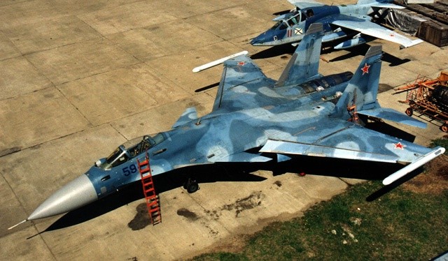 Sukhoi T-10 / Su-27 Flanker / Su-30 / Su-32 / Su-33 / Su-34 / Su-37 – All Aero