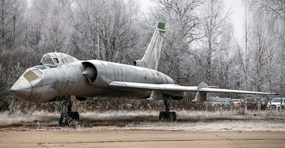 Tupolev Tu-102 / Tu-28 / Tu-128 – All Aero