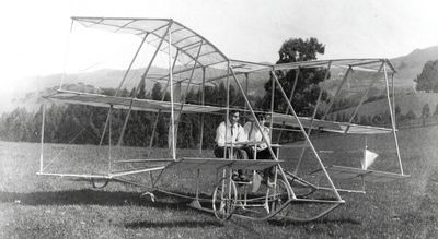 Wolf-Becher Triplane Glider – All Aero